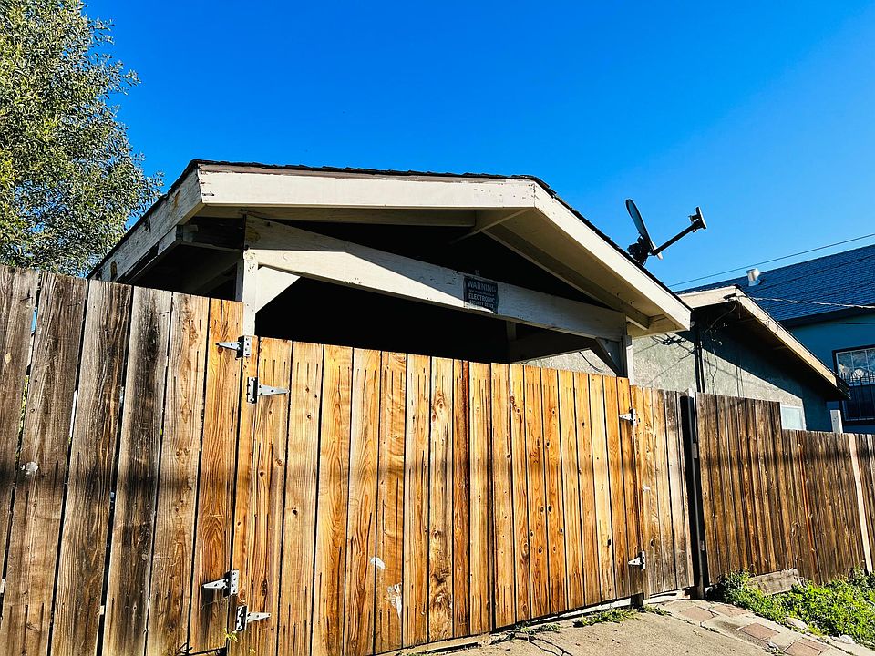 1027 York St, Vallejo, CA 94590 | Zillow
