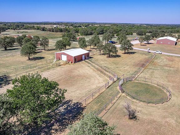 25464 E County Road 1670, Elmore City, OK 73433 | MLS #1068506 | Zillow