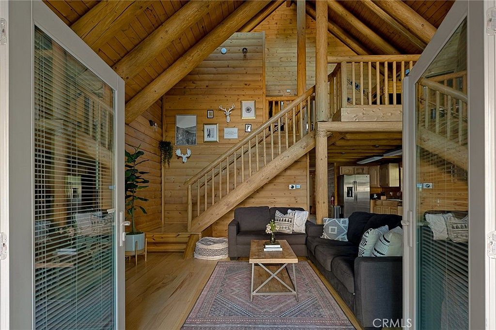 357 Maple Dr, Lake Arrowhead, CA 92352 | Zillow