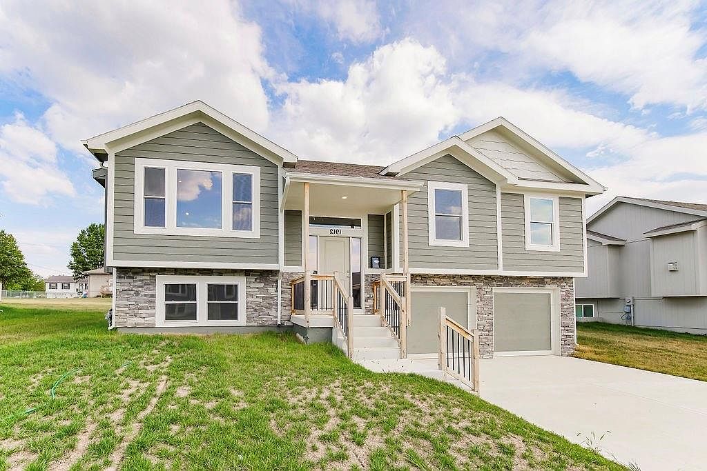 1905 Eagle Dr, Harrisonville, MO 64701 | Zillow