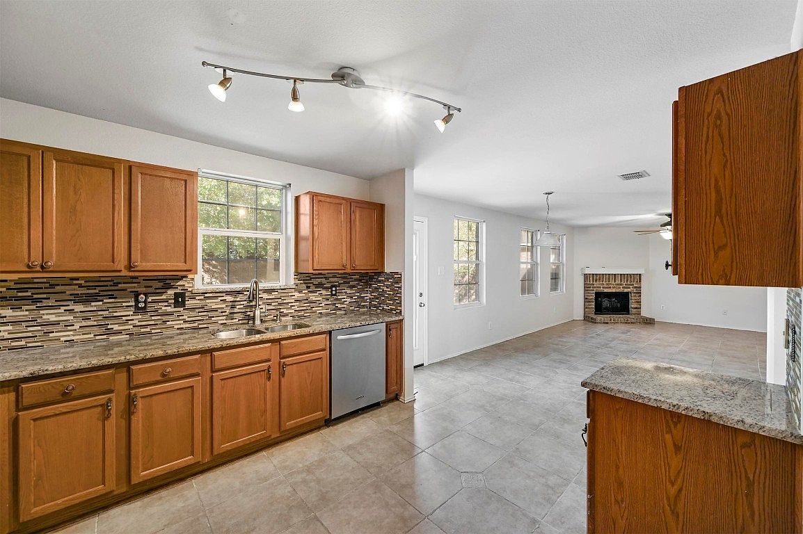 16617 Woodside Dr, Justin, TX 76247 | Zillow