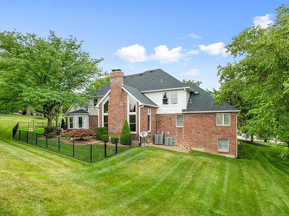10706 Kingsbridge Estates Dr, Saint Louis, MO 63141 | Zillow