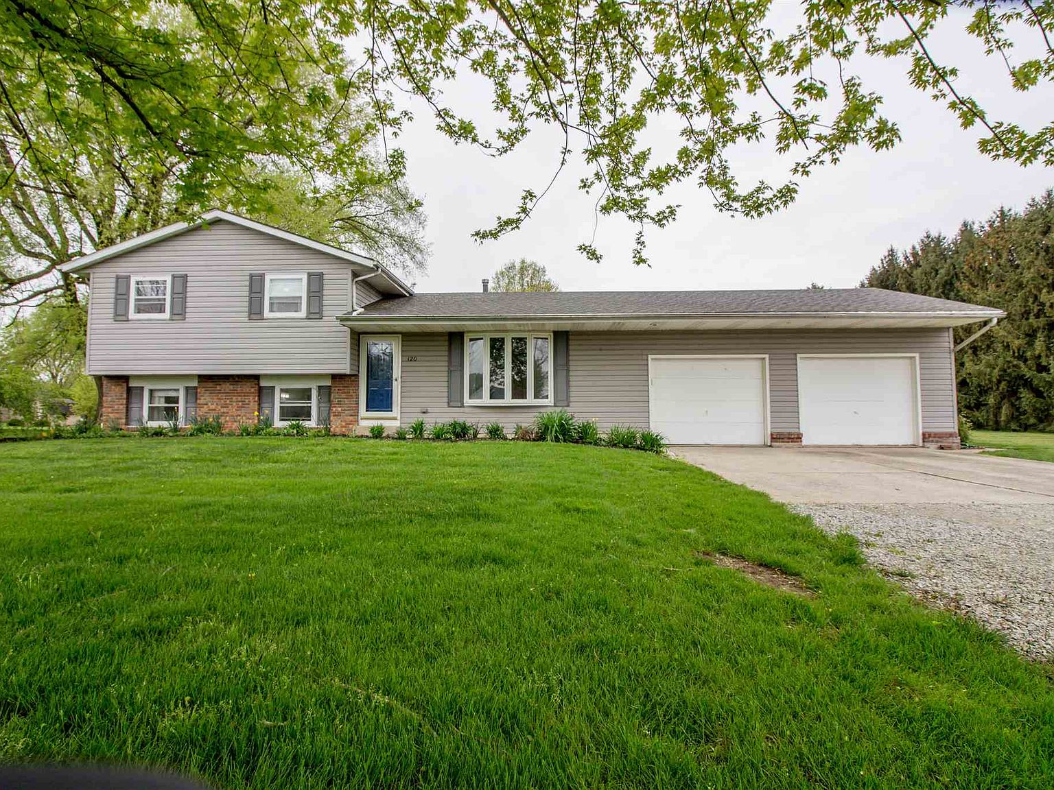 120 N Tracy St, Markle, IN 46770 | Zillow
