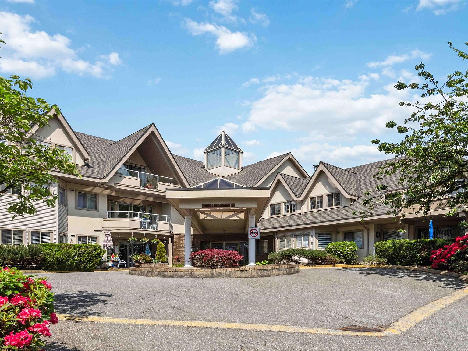 19241 Ford Rd #311, Pitt Meadows, BC V3Y 2N4 | MLS #R3003943 | Zillow