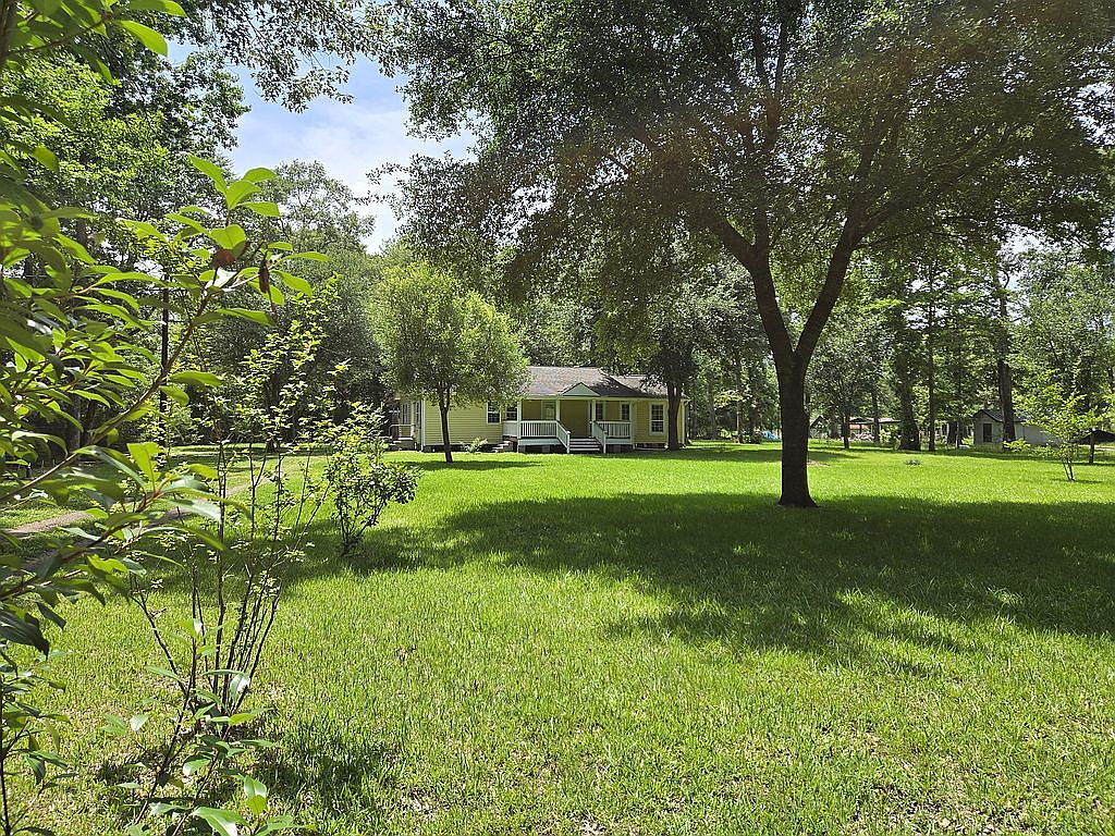 20156 Roadway Ln, New Caney, TX 77357 | Zillow