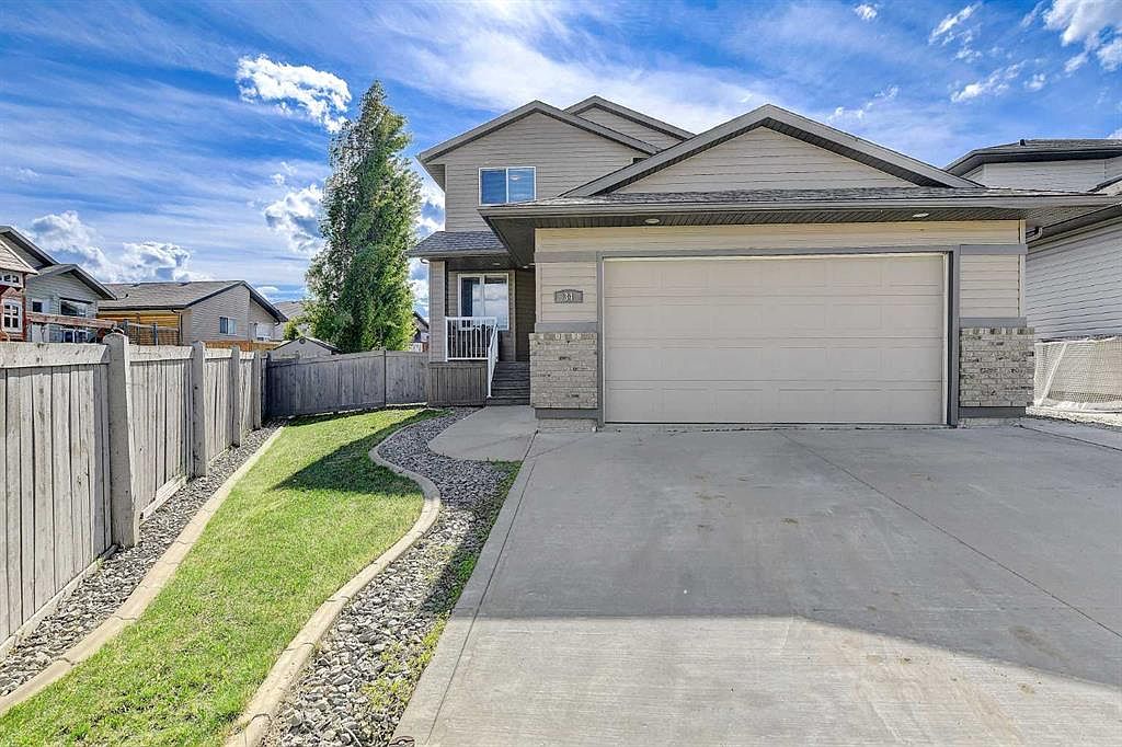34 E Pinnacle Lake Dr, Grande Prairie, AB T8W 0A9 | MLS #A2224910 | Zillow