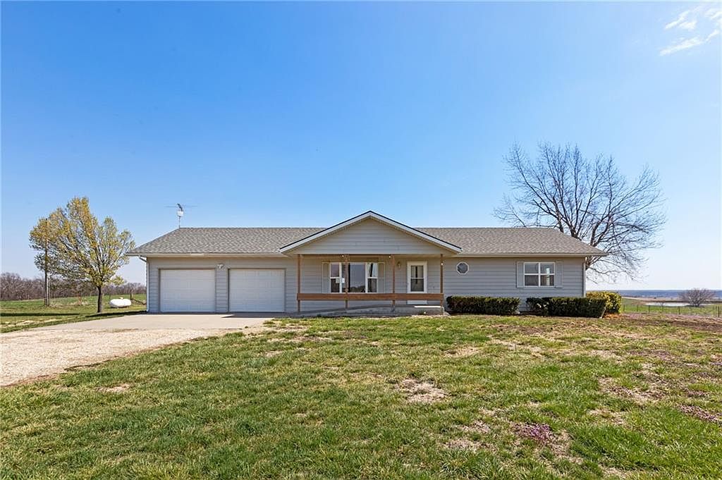 1298 E 250th Rd, Berryton, KS 66409 | Zillow