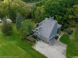 1078 N Ravensview Trl NW, Milford, MI 48381 | MLS #20230076971 | Zillow