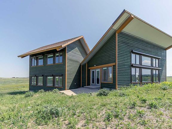 25 NW Rocking Heart Ranch Rd, Cardston County, AB T0K 2M0 | Zillow