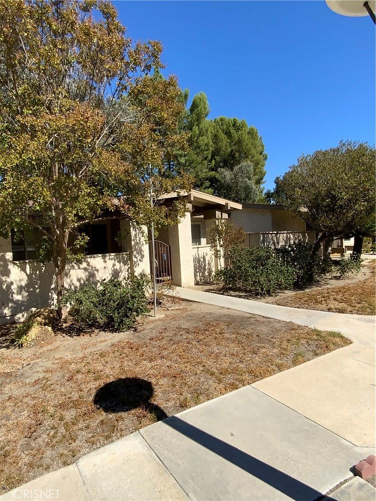 26346 Oak Plain Dr, Newhall, CA 91321 | Zillow