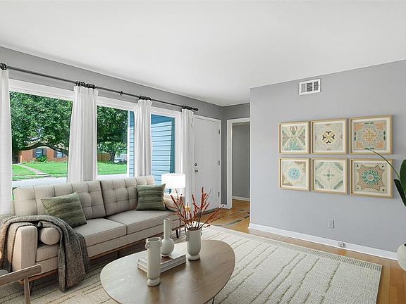 6805 Mobud Dr, Houston, TX 77074 | Zillow