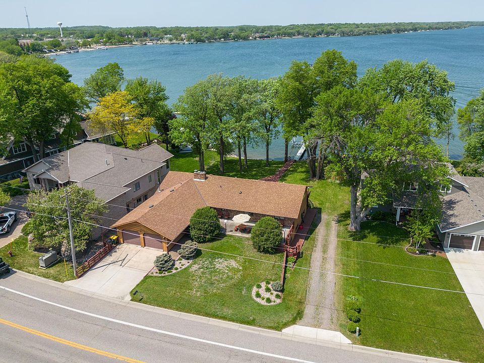 279 Lake Ave S, Spicer, MN 56288 | MLS #6370881 | Zillow