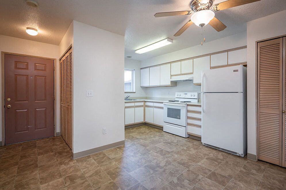 16548 NE Halsey St # 2 BEDROOM, Portland, OR 97230 | Zillow