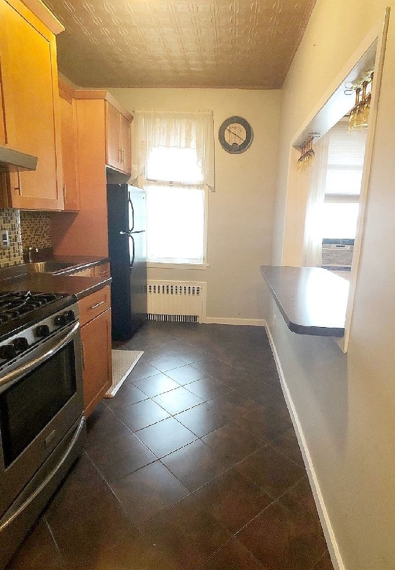 66-67 79th Pl #2, Middle Village, NY 11379 | Zillow