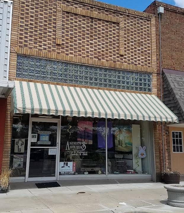 111 W Washington St, Rushville, IL 62681 | MLS #11201391 | Zillow