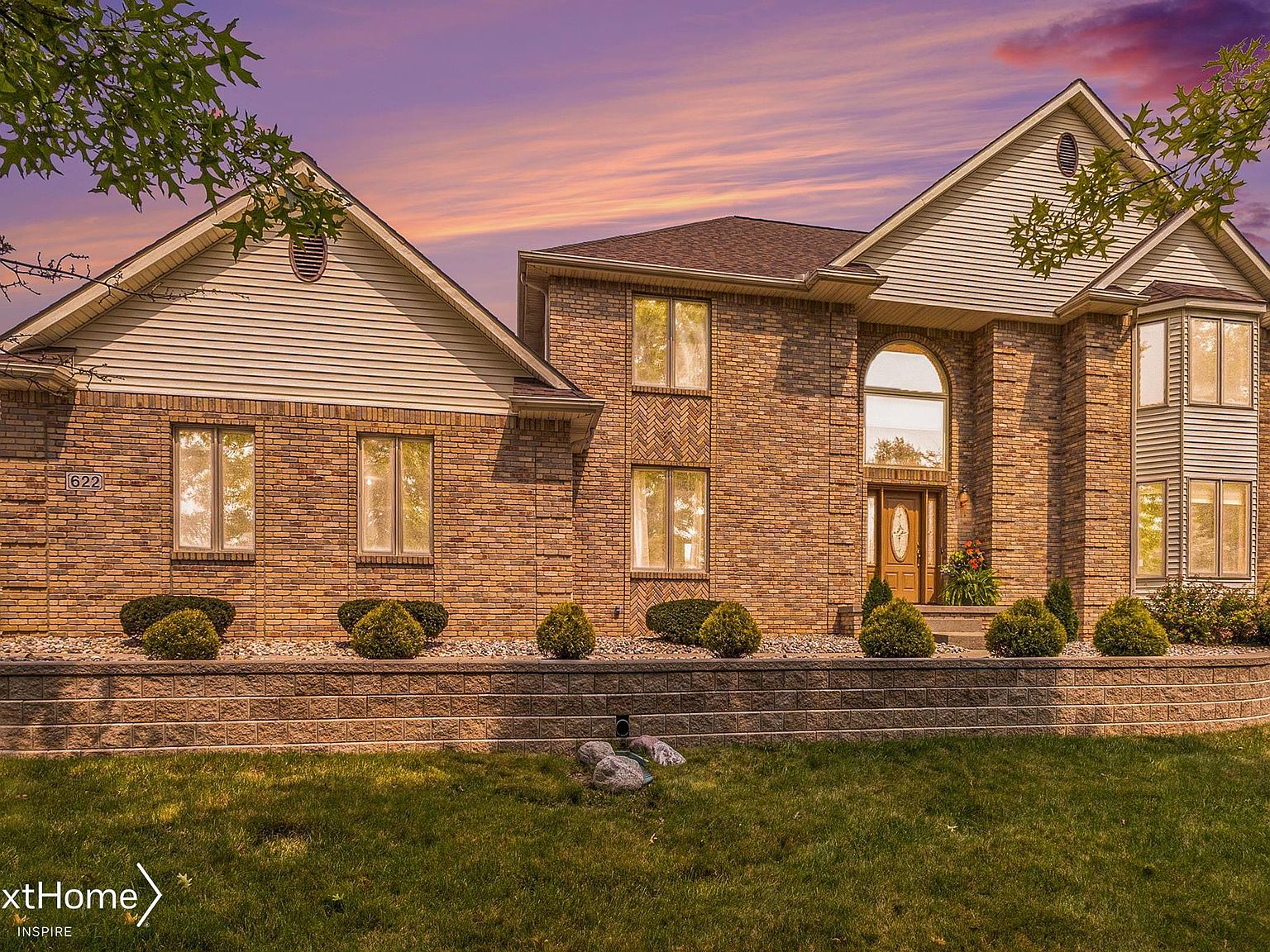 622 Charing Cross Dr, Grand Blanc, MI 48439 | Zillow