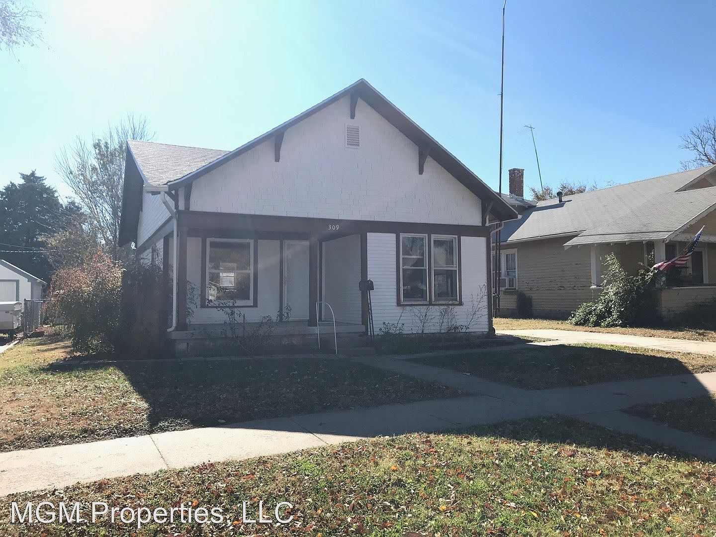 309 E 3rd St, Hoisington, KS 67544 | Zillow