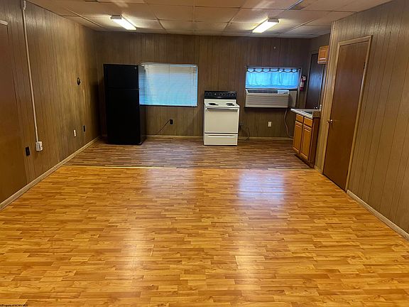 34 E Main St #2A, Buckhannon, WV 26201 | Zillow