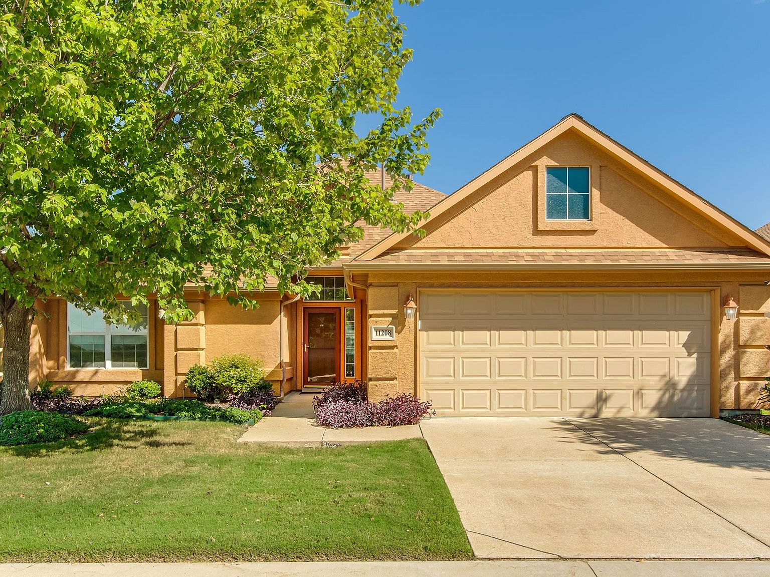 11208 Southerland Dr, Denton, TX 76207 | MLS #20729810 | Zillow