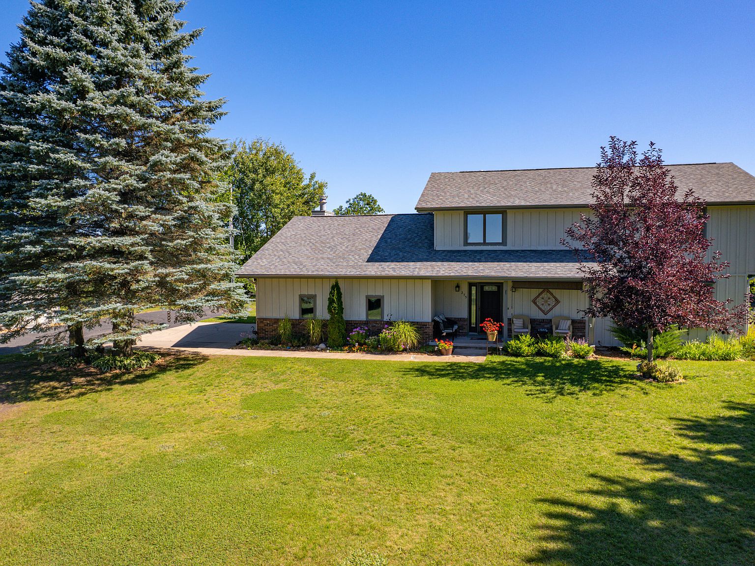 275 Highpointe Ln, Gaylord, MI 49735 | Zillow