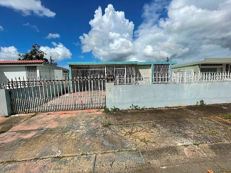 D 13 3 St, Toa Alta, PR 00953 | Zillow