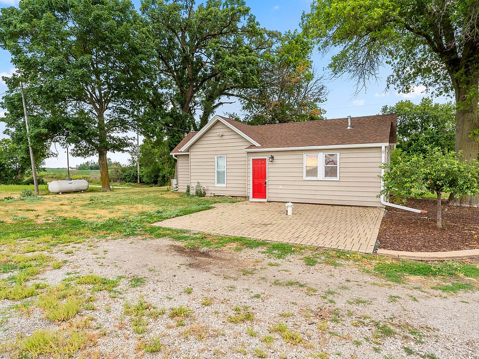 2763 95th Ave, Viola, IL 61486 | Zillow
