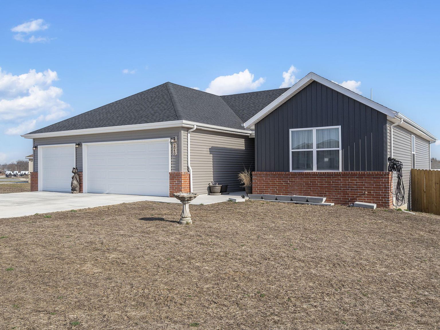 2040 S Faith Court, Bolivar, MO 65613 | Zillow