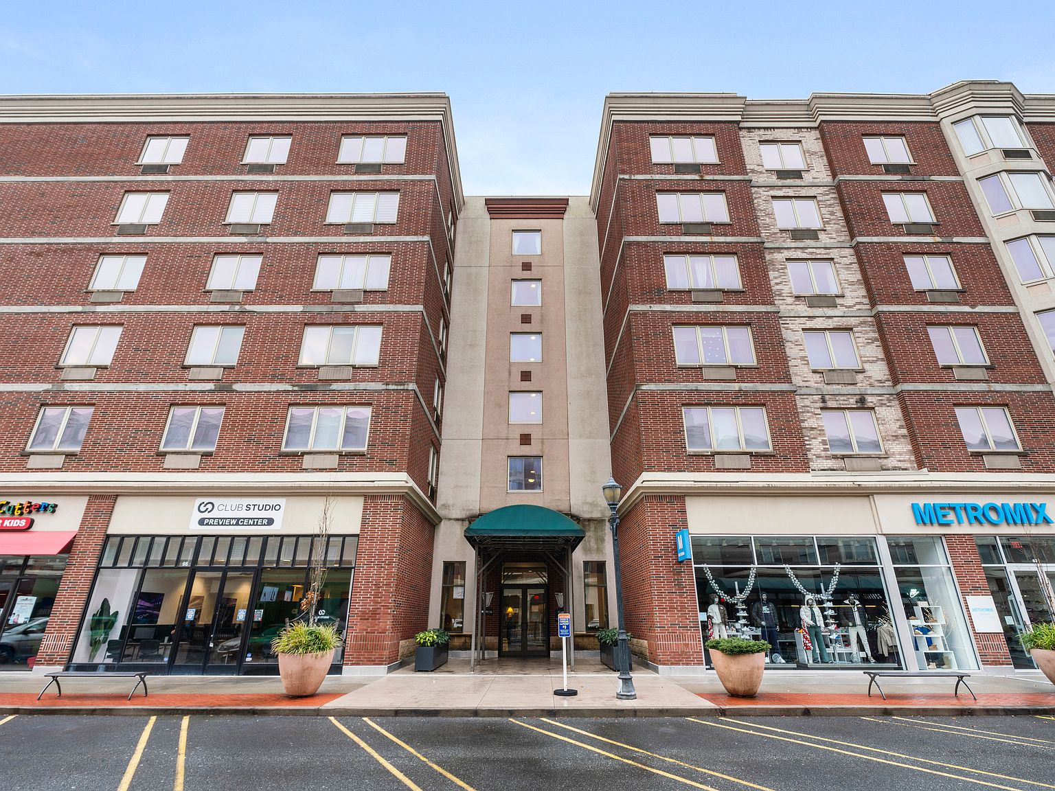 5306 City Pl, Edgewater, NJ 07020 | Zillow