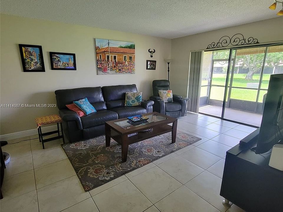 231 Lakeside Cir Fort Lauderdale, FL, 33326 - Apartments for Rent | Zillow