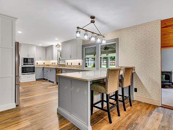 2028 S Cedarbrook Ave, Springfield, MO 65804 | MLS #60223220 | Zillow