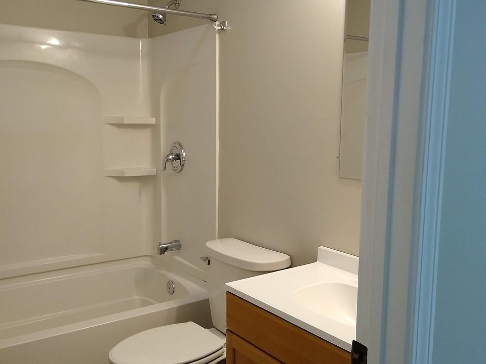 425 Oak - 425 Oak St Big Rapids MI | Zillow