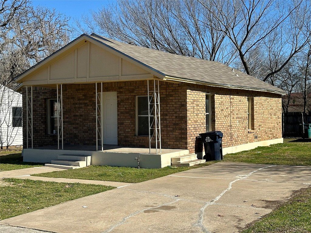 623 S Ruddell St, Denton, TX 76205 | MLS #20433982 | Zillow