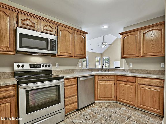 2811 Brassfield Cir, Shelbyville, KY 40065 | Zillow