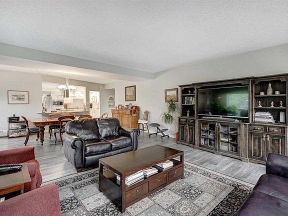728 S 13th Ave SW #630, Calgary, AB T2R 0K9 | MLS #A2069058 | Zillow