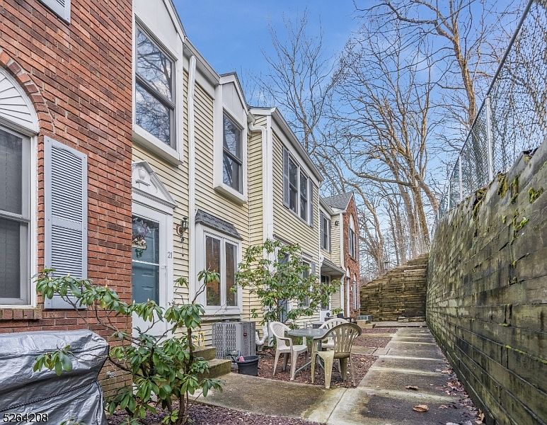 21 Colonial Ct, High Bridge, NJ 08829 | Zillow