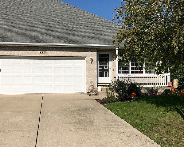 2448 Caton Crest Ct, Crest Hill, IL 60403 | Zillow