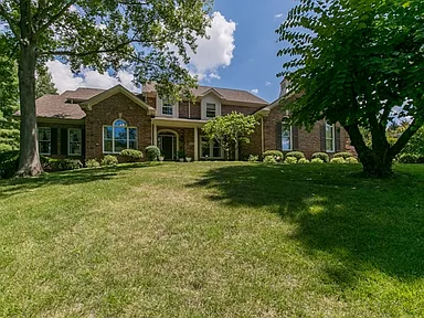 947 Town And Country Estts Ct Saint Louis MO | Zillow