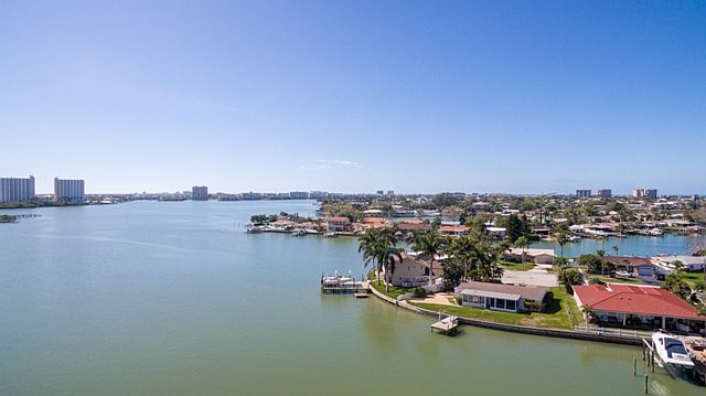 99-1178 Halawa Heights Rd, Aiea, HI 96701 | Zillow