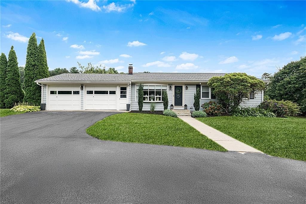 1392 Hope Rd, Hope, RI 02831 | Zillow