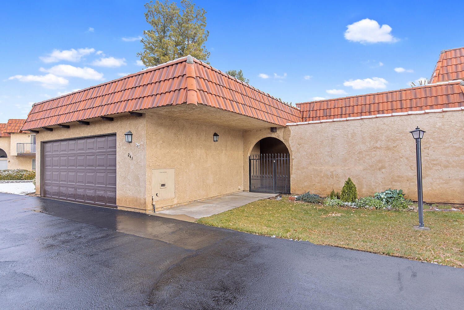 241 Love Ln, Palmdale, CA 93551 | Zillow