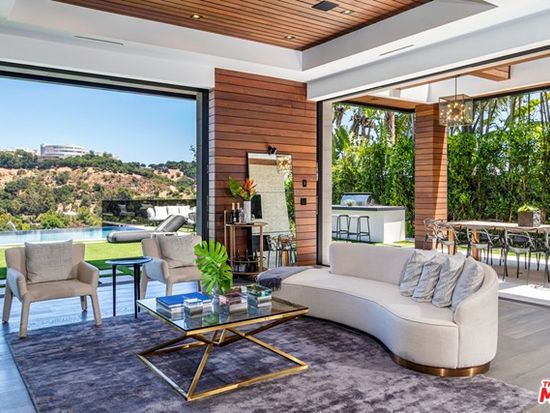 950 Kenfield Ave, Los Angeles, CA 90049 | Zillow