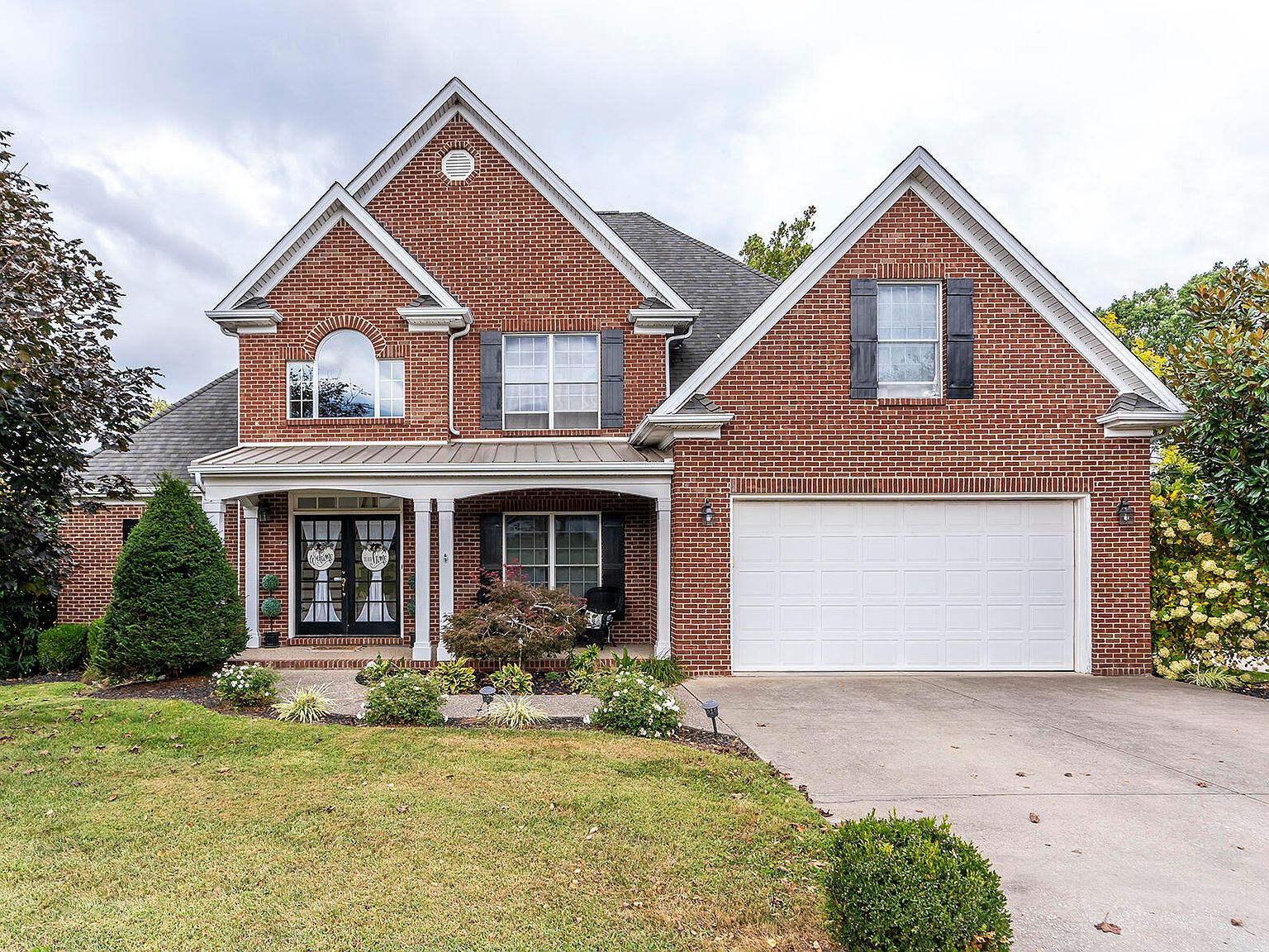 515 Houston Oaks Dr, Paris, KY 40361 | MLS #25003825 | Zillow