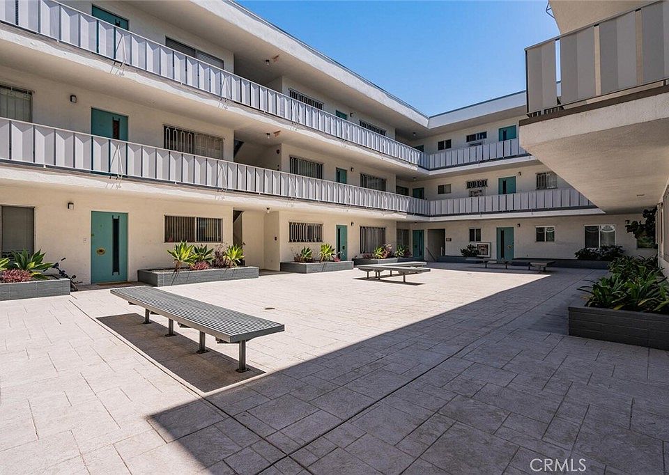4343 Finley Ave APT 24, Los Angeles, CA 90027 | Zillow