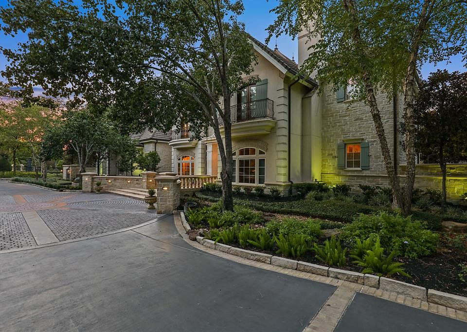 51 Grand Regency Cir, Spring, TX 77382 | MLS #20132969 | Zillow