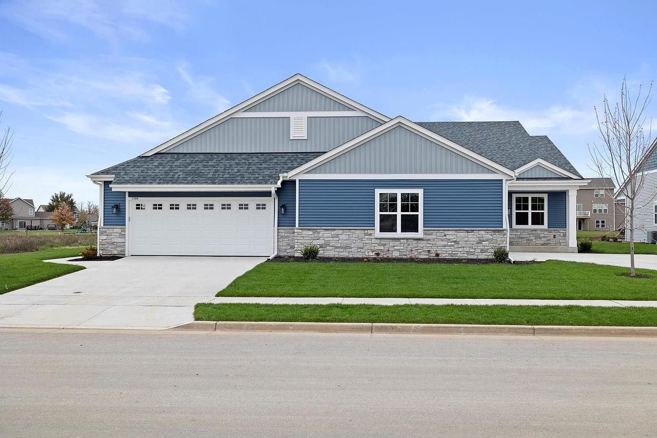 1588 Weston Ridge ROAD, Oconomowoc, WI 53066 | Zillow
