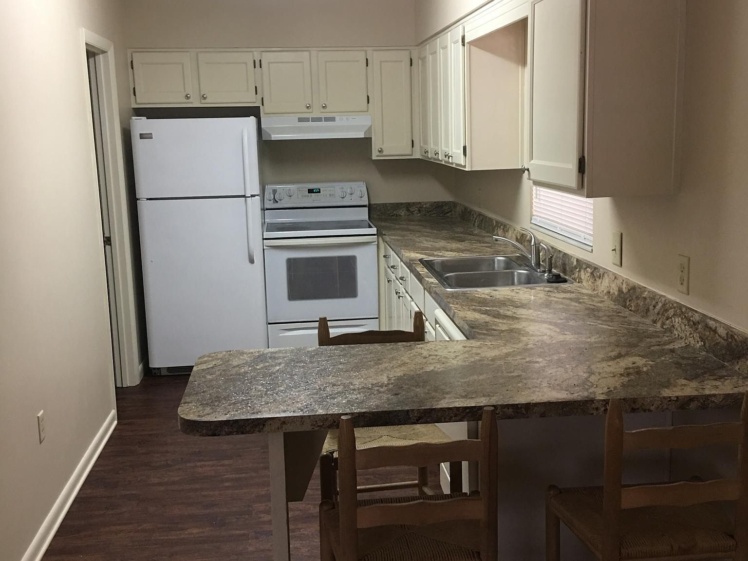 157 S Rhodes St, Mount Dora, FL 32757 | Zillow