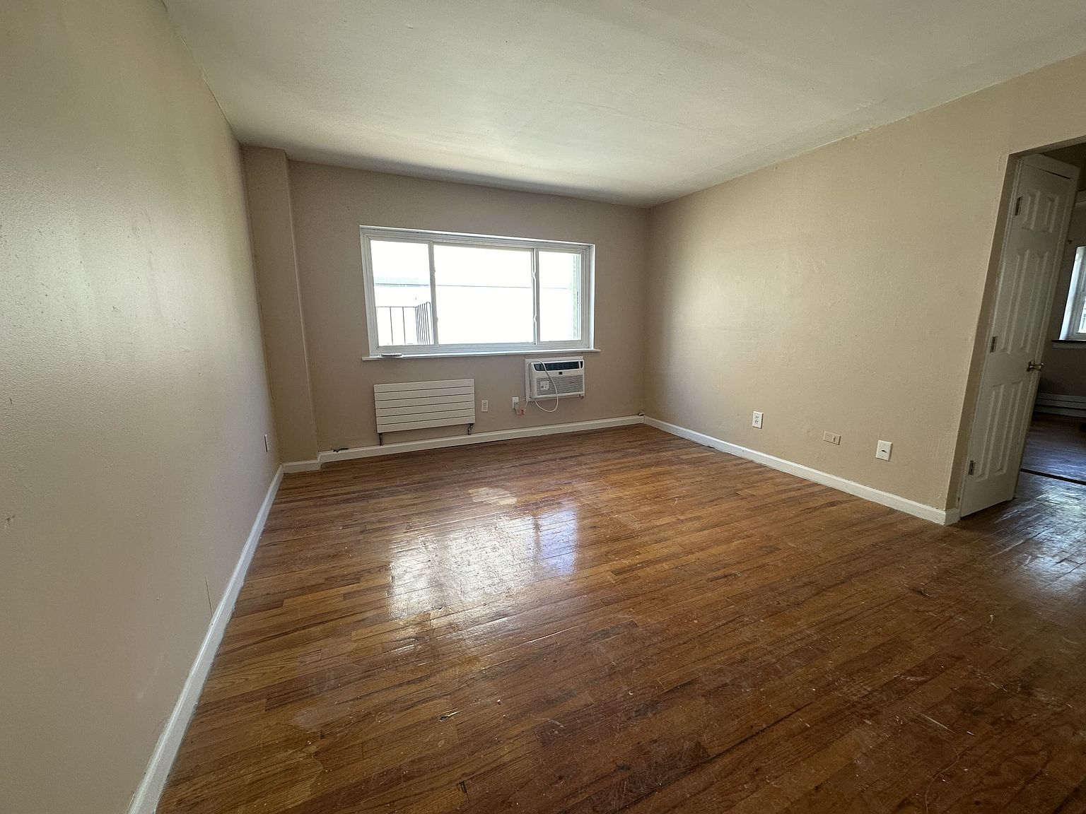 401 Warburton Ave #2C, Yonkers, NY 10701 | Zillow