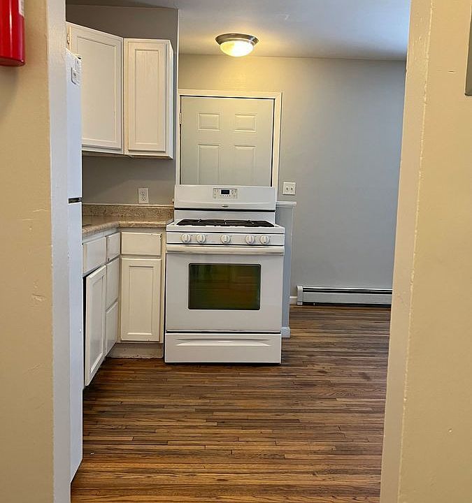 2603 Golden Valley Rd APT 4, Minneapolis, MN 55411 | Zillow