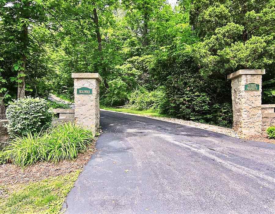 3218 N Il Route 2, Oregon, IL 61061 | Zillow