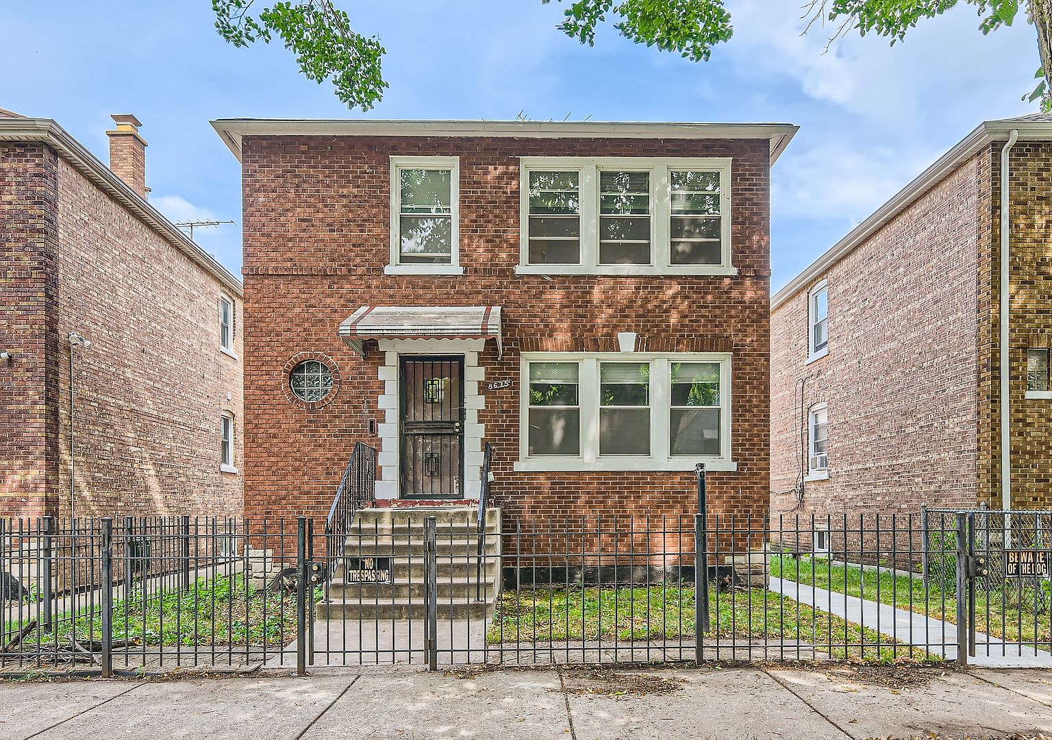 8635 S Colfax Ave, Chicago, IL 60617 | Zillow